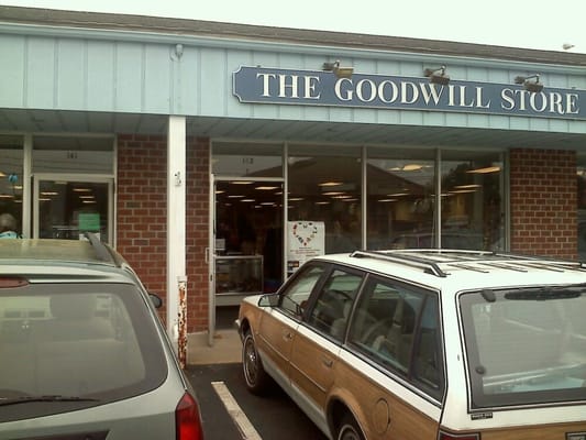 THE GOODWILL STORE - Updated November 2025 - 36 Reviews - 141 ...