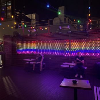 RAIN ON 4TH - Updated December 2025 - 92 Photos & 233 Reviews - 217 W ...