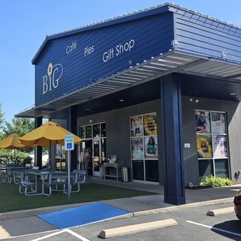 THE BIG CAFE - Updated December 2025 - 215 Photos & 198 Reviews - 905 N ...