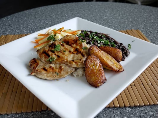 CAFE SALSERA - 145 Photos & 139 Reviews - 2610 Elm St, Dallas, Texas ...