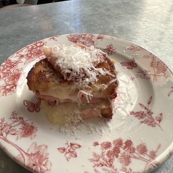 BON DELIRE - Updated November 2025 - 392 Photos & 134 Reviews - Pier 3 ...