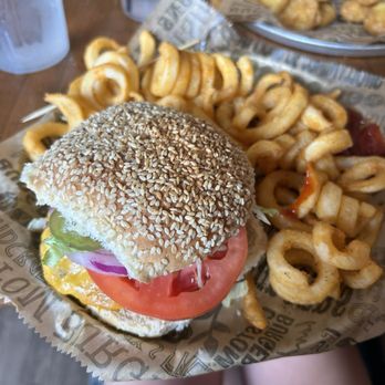 STACK’D BURGERS & BEER - OAKLAND - Updated October 2025 - 276 Photos ...