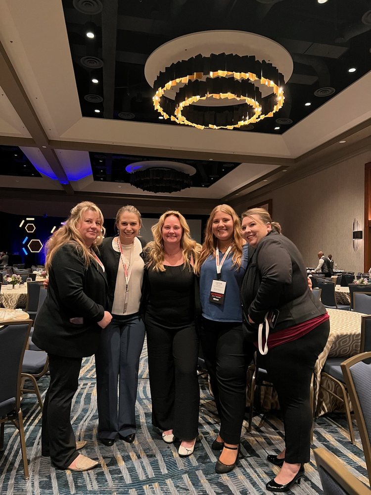 EXPRESS EMPLOYMENT PROFESSIONALS - Updated December 2025 - 11 Photos ...