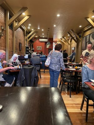 RED ON MAIN - 76 Photos & 73 Reviews - 122 E Main St, Madison, Indiana ...