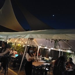 DUKUNOO JAMAICAN KITCHEN - Updated December 2025 - 1217 Photos & 781 ...