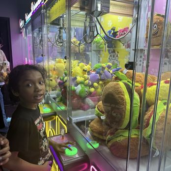 CLAW MANIA KINGDOM - Updated July 2025 - 800 Photos & 186 Reviews ...