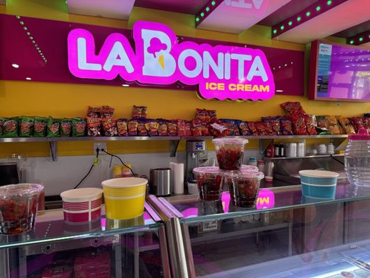 LA BONITA ICE CREAM - Updated July 2025 - 18 Photos - 533 E Landis Ave ...
