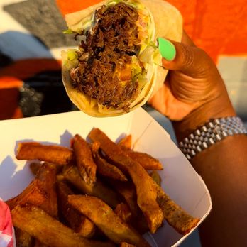 HAMILTON SPORTS BAR & GRILL - Updated December 2025 - 49 Photos & 24 ...