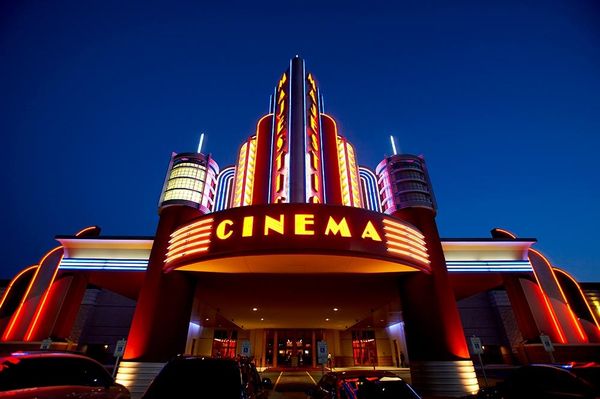 MARCUS MAJESTIC CINEMA - 128 Photos & 190 Reviews - 770 Springdale Rd ...