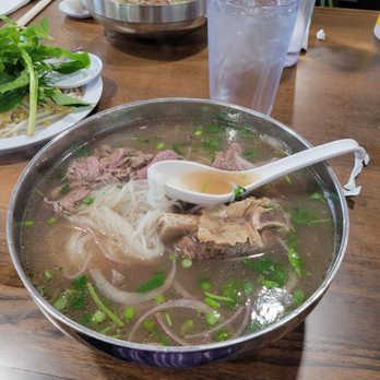 BA LE RESTAURANT - 247 Photos & 244 Reviews - 2240 Browning Dr ...