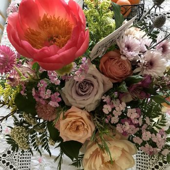 FLOWERS IN THE ALLEY - Updated November 2025 - 61 Photos - 17 Reviews ...