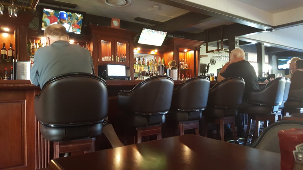 BEAR VALLEY OAK BRANCH SALOON - 10 Reviews - 29500 N Lower Valley Rd ...