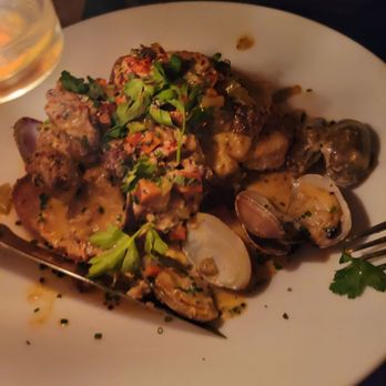 EN RAMA - Updated May 2024 - 328 Photos & 254 Reviews - 1102 A St ...