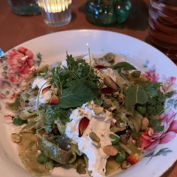 LILITH - Updated November 2024 - 288 Photos & 74 Reviews - 238 Spahr St ...