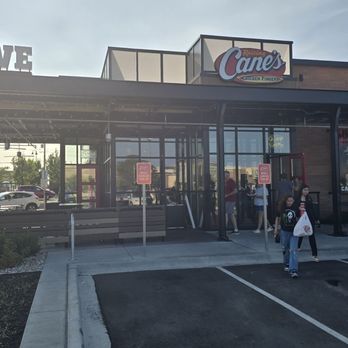 RAISING CANE’S CHICKEN FINGERS - Updated January 2026 - 61 Photos & 29 ...