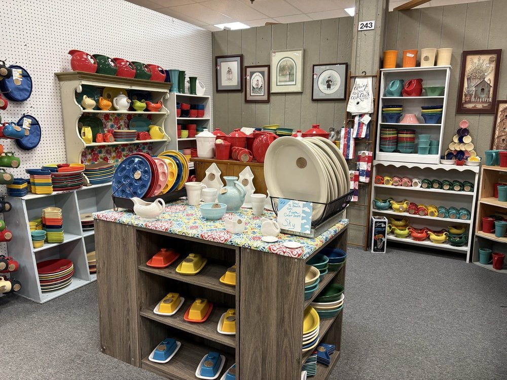 SPRINGFIELD ANTIQUE CENTER - Updated October 2025 - 41 Photos & 24 ...