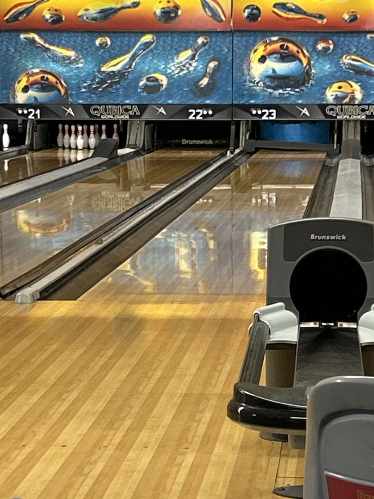 HUDSON BAYONNE LANES - 42 Photos & 45 Reviews - 1 Garfield Ave, Jersey ...
