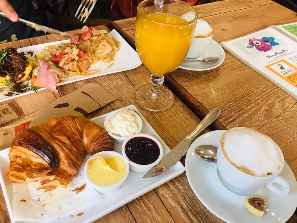 MAYA CAFÉ - Updated March 2024 - 10 Reviews - R. Prof. Ortiz Monteiro ...