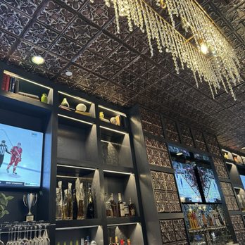 PUTTERY - Updated November 2024 - 147 Photos & 89 Reviews - 240 ...