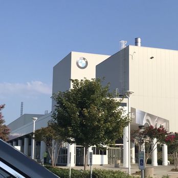 BMW ZENTRUM - Updated December 2025 - 153 Photos & 26 Reviews - 1400 ...