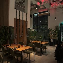 PRESENT TENSE - Updated July 2025 - 147 Photos & 61 Reviews - 301 Hart St, Nashville, Tennessee ...