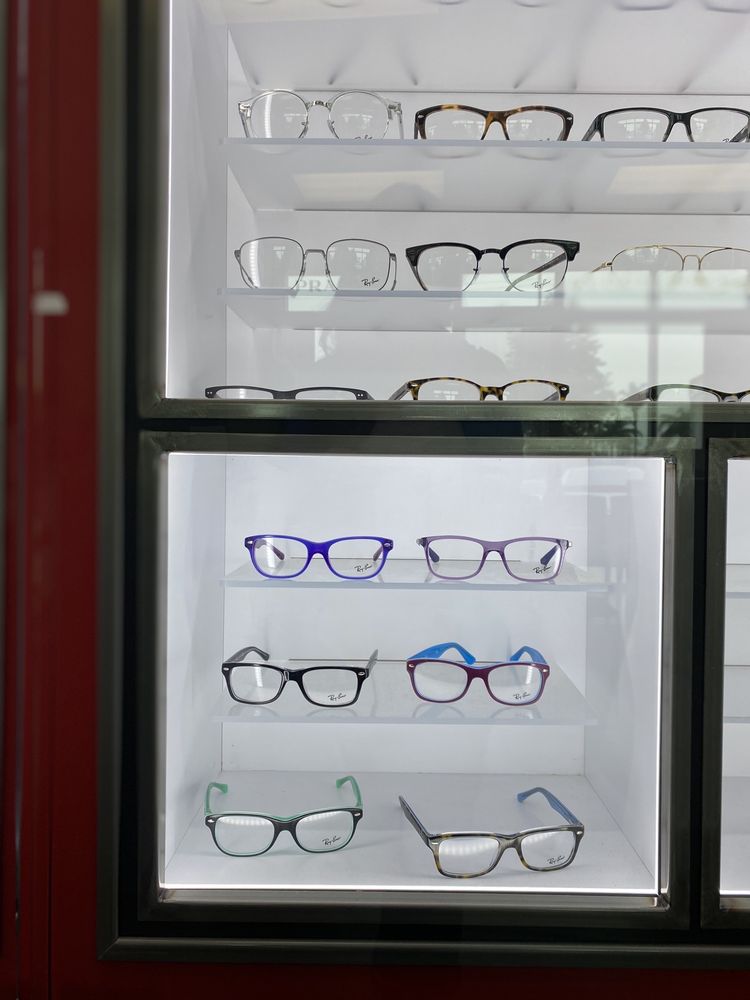 CLEAR VISION OPTOMETRY - 35 Reviews - 444 S Waterman Ave, San ...