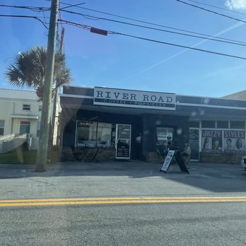 RIVER ROAD COFFEE AND POPSICLES - Updated June 2025 - 131 Photos & 81 ...