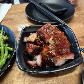 FAMOUS KITCHEN - Updated March 2025 - 339 Photos & 176 Reviews - 1802 ...