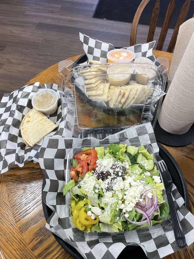 THE HAPPY GREEK - Updated January 2026 - 20 Photos & 21 Reviews - 927 ...