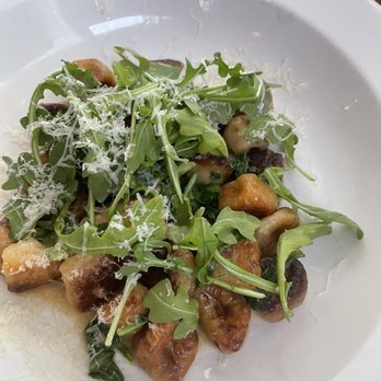 AZUR - Updated August 2025 - 328 Photos & 421 Reviews - 425 Grinnell St ...