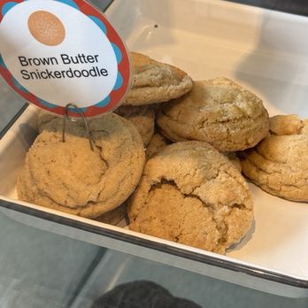 HELLO ROBIN - Updated May 2025 - 1191 Photos & 853 Reviews - 522 19th ...