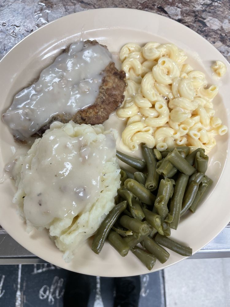 THE SANDTRAP CAFE - Updated July 2025 - 541 Fountain Springs Dr ...