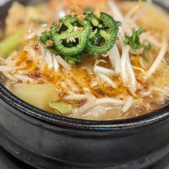 GARLIC AND CHIVES - Updated May 2024 - 7534 Photos & 2207 Reviews ...