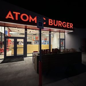ATOMIC BURGER - 171 Photos & 114 Reviews - 5909 Creek Ctr Dr, Baton ...