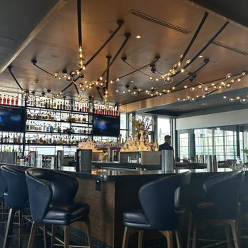 IL CERVO - Updated January 2025 - 369 Photos & 146 Reviews - 420 W ...