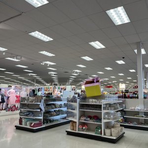 TARGET - Updated September 2025 - 91 Photos & 90 Reviews - 400 ...