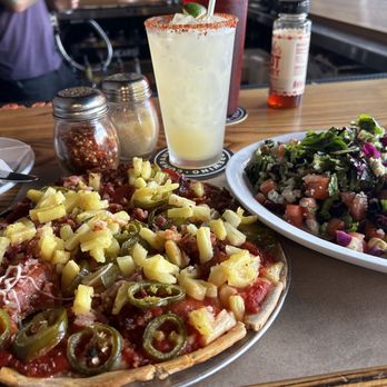 FIXTURE PIZZA PUB - 337 Photos & 316 Reviews - 623 S 2nd St, Milwaukee ...