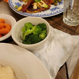 CRACKER BARREL OLD COUNTRY STORE - Updated December 2025 - 572 Photos ...