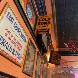 YESTERDOG - Updated May 2025 - 192 Photos & 387 Reviews - 1505 Wealthy ...