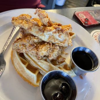 TABLE 23 - Updated June 2025 - 532 Photos & 540 Reviews - 1215 ...