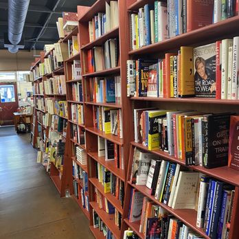 RECYCLE BOOK STORE - Updated August 2025 - 282 Photos & 486 Reviews ...