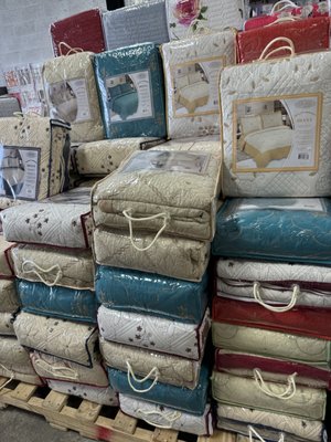 ROYAL LINEN OUTLET - Updated October 2025 - 13 Photos - 405 W ...