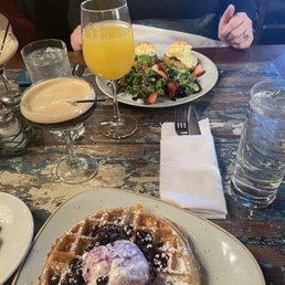 LE MOO - Updated January 2026 - 1648 Photos & 1001 Reviews - 2300 ...