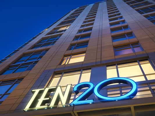 TEN20 - Updated August 2025 - 53 Photos & 48 Reviews - 10710 NE 10th St ...