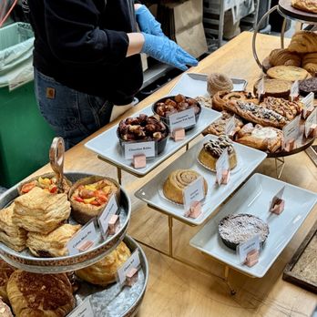 ONE HOUSE BAKERY - Updated August 2024 - 1483 Photos & 955 Reviews ...