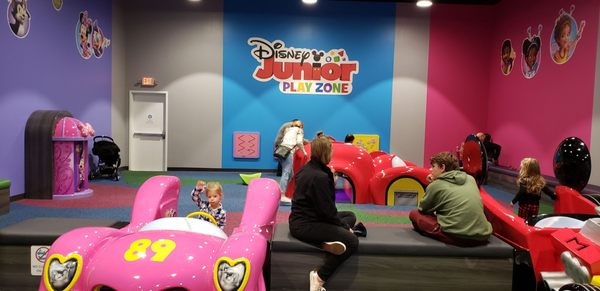 DISNEY JUNIOR PLAYZONE - Updated December 2025 - 13 Photos - 5100 N 9th ...