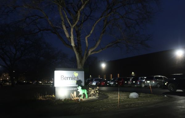 BERNIE’S BOOK BANK - Updated November 2025 - 79 Photos & 13 Reviews ...