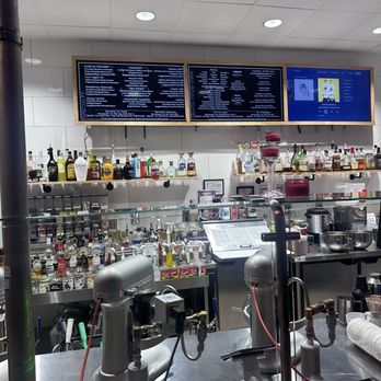 BUZZED BULL CREAMERY - Updated September 2025 - 58 Photos & 46 Reviews ...