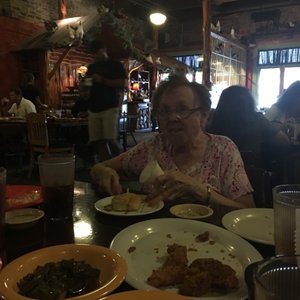 BABE’S CHICKEN DINNER HOUSE - 79 Photos & 184 Reviews - Chicken Shop - 114 W Pearl St, Granbury ...