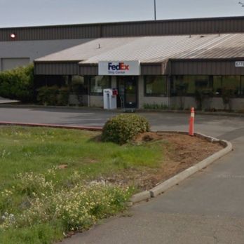 FEDEX SHIP CENTER - Updated December 2025 - 6775 Woodrum Cir, Redding ...